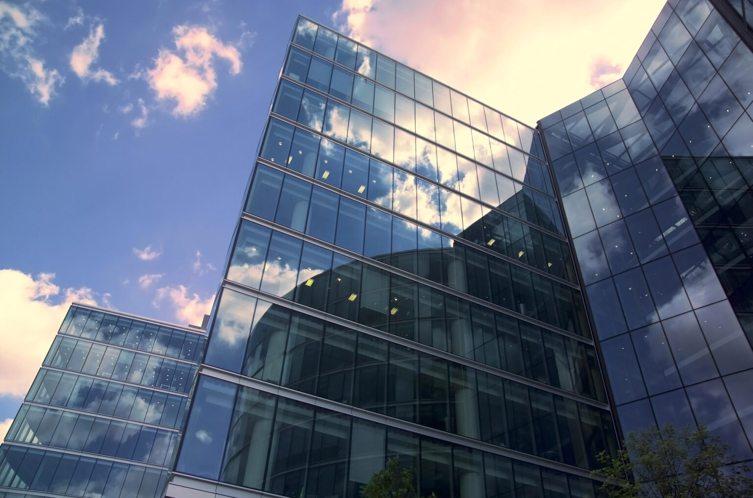 Elevator Etiquette in Commercial Offices Explained